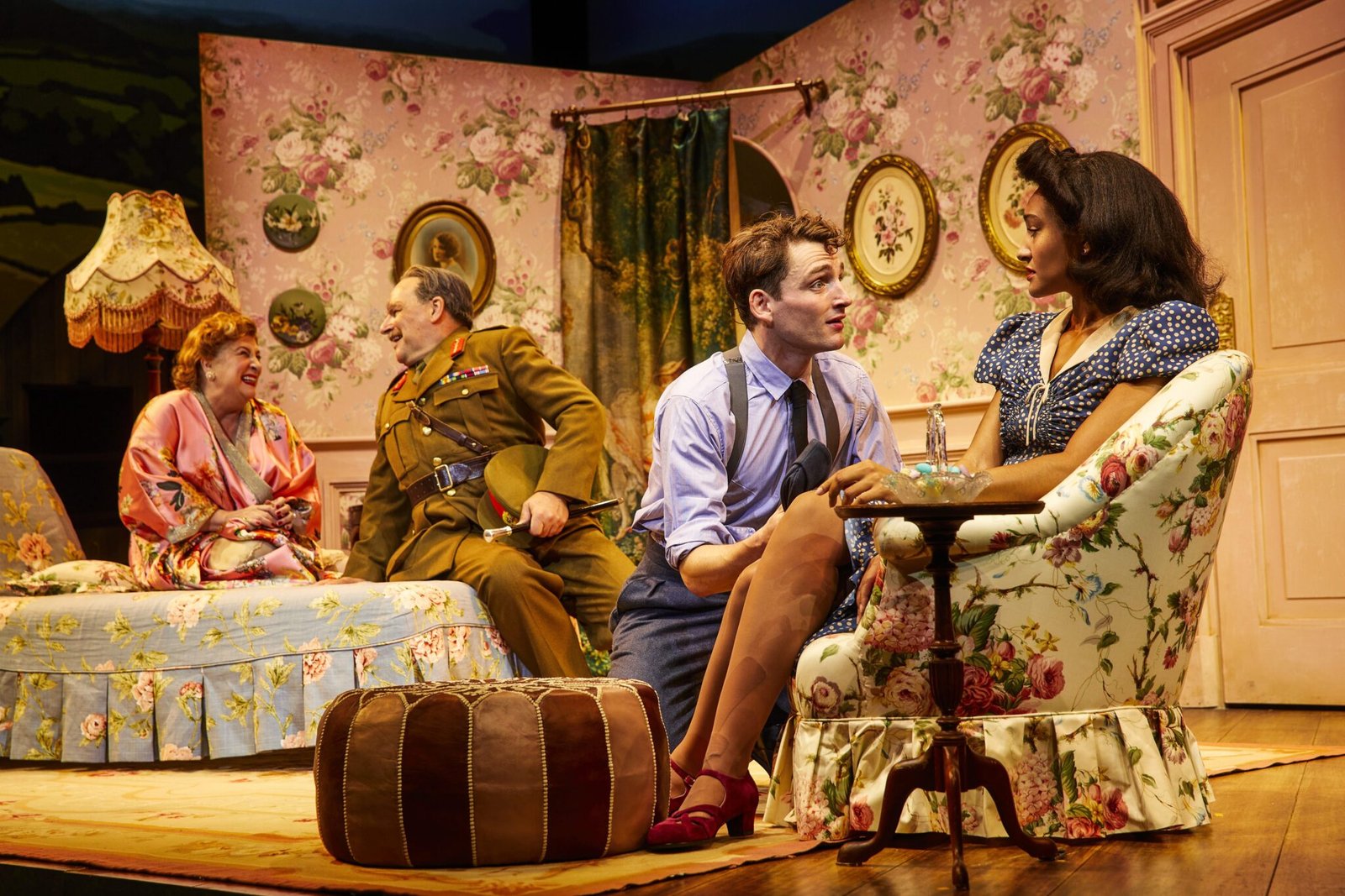 REVIEW: Jack Absolute Flies Again, Olivier National Theatre (2022 ...