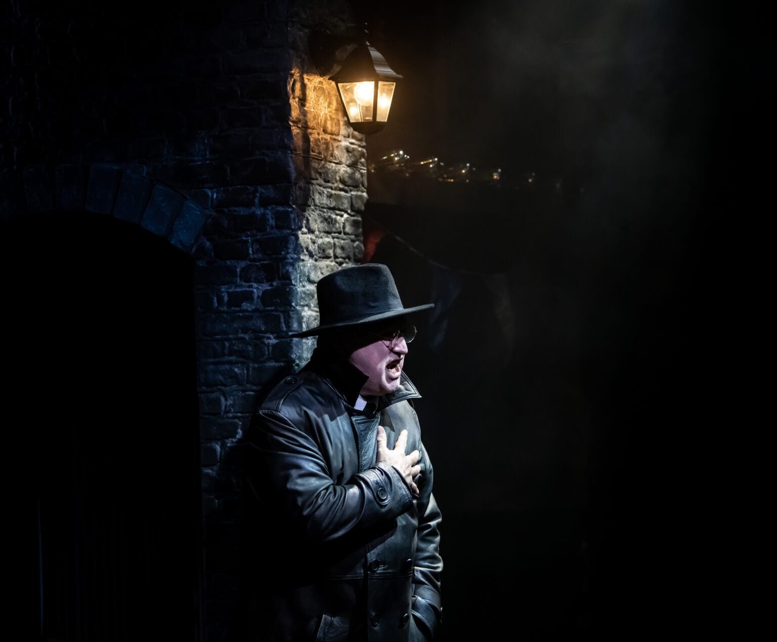 REVIEW: Betty Blue Eyes, Union Theatre (2023) – TheatreVibe