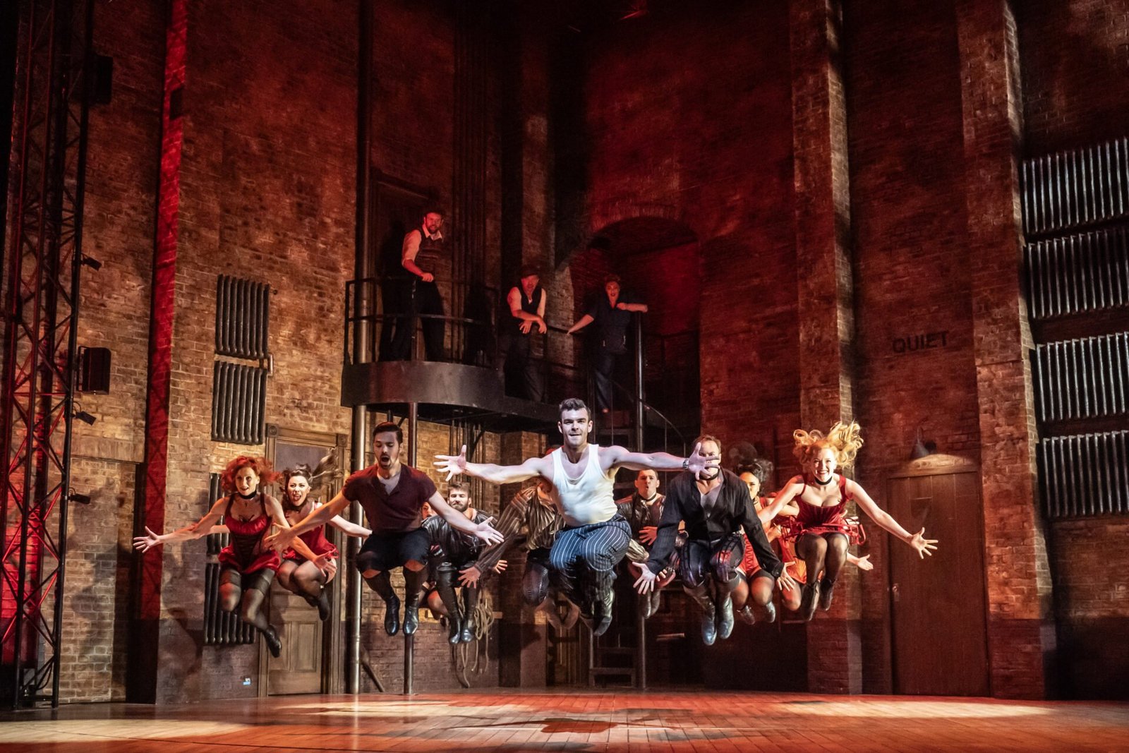 REVIEW: Kiss Me Kate, Barbican (2024) | TheatreVibe