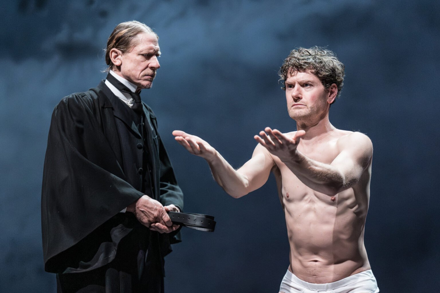 REVIEW: Romans A Novel, Almeida Theatre (2025) | TheatreVibe