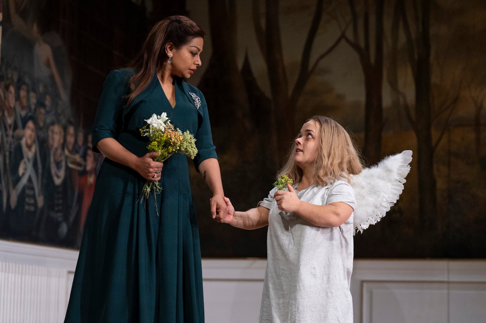 REVIEW: Hamlet, Lyttelton Theatre National (2025) | TheatreVibe