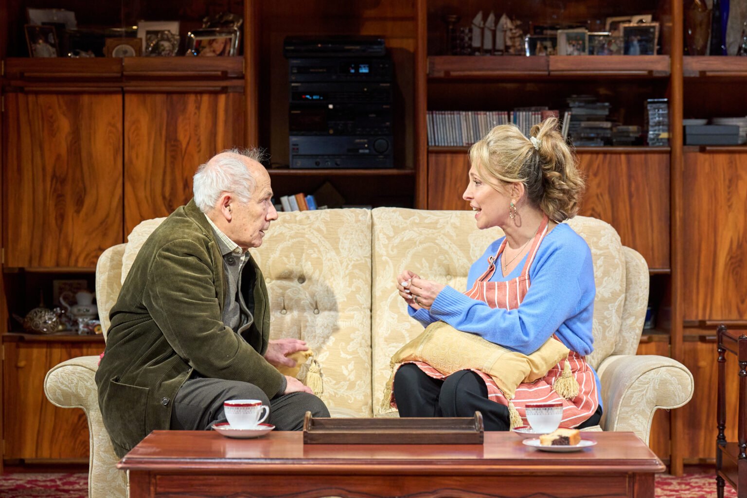 REVIEW: The Holy Rosenbergs, Menier Chocolate Factory (2026) – TheatreVibe